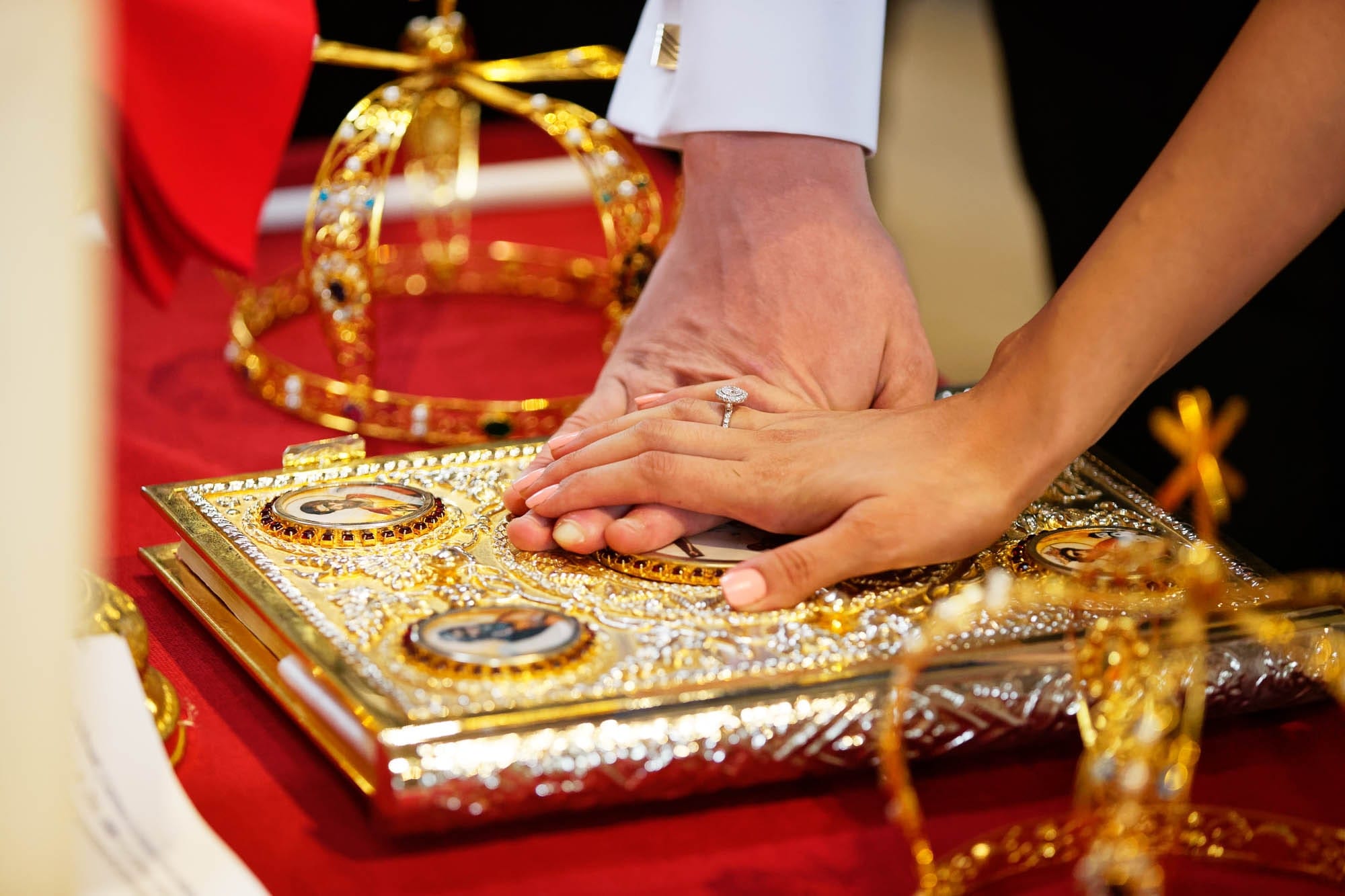 Church wedding ceremony pictures: everything from the aisle to your exit